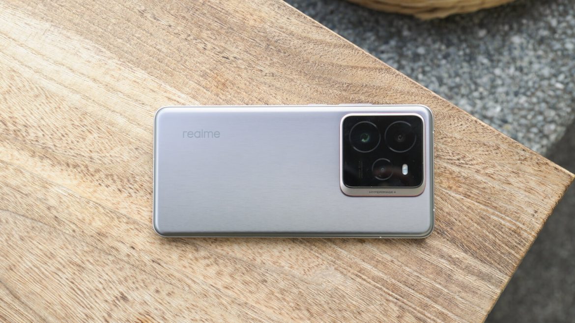 開箱 realme GT 7 Pro，搭載高通驍龍 8 Elite 與極致 120 FPS，具備超強大 AI 旗艦級功能 - 塔科女子