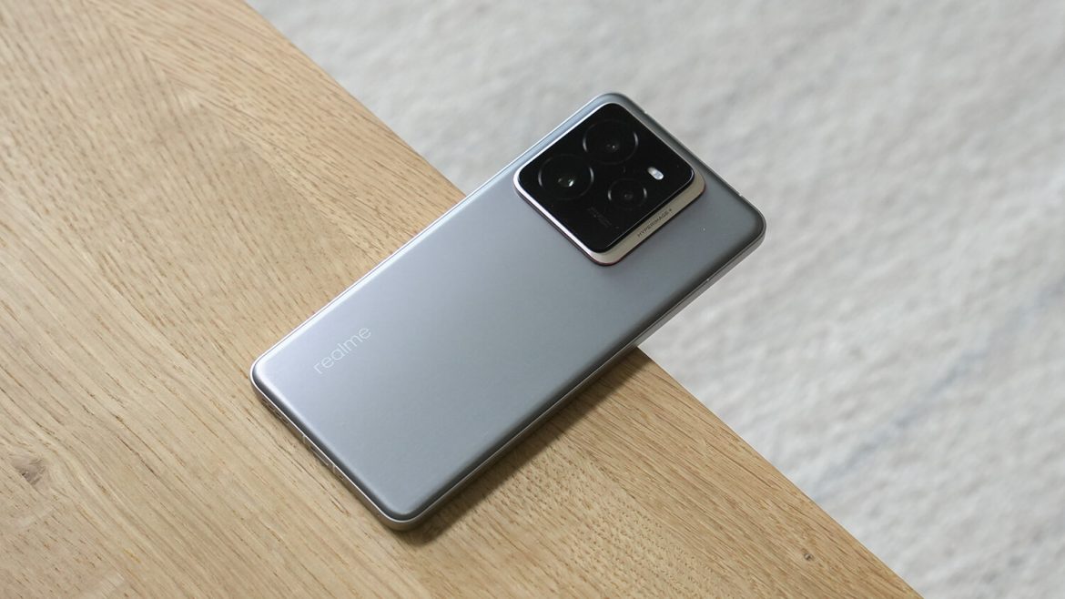 開箱 realme GT 7 Pro，搭載高通驍龍 8 Elite 與極致 120 FPS，具備超強大 AI 旗艦級功能 - 塔科女子